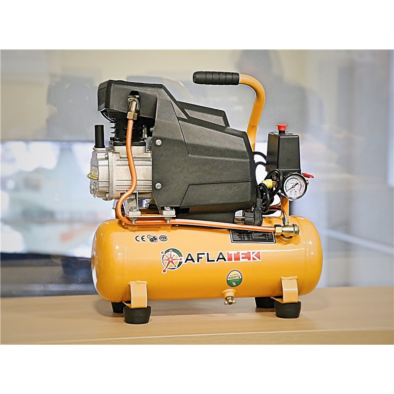 Small, 10l air compressor Aflatek Air10 with 8 bar maximum pressure.